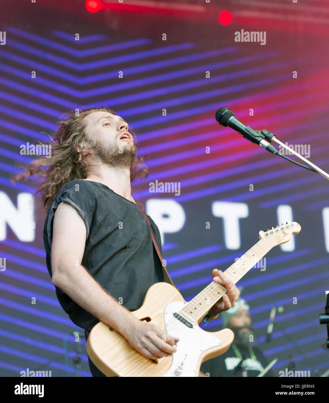 School art show winner hi-res stock photography and images - Alamy