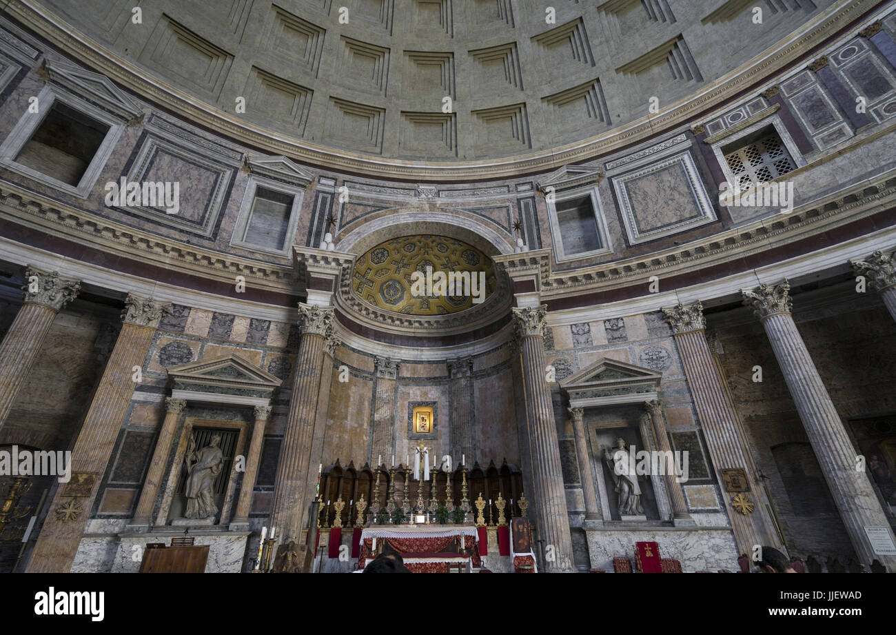 Pantheon in Rome. Ancient roman pantheon. Interior view. Rome, Italy ...
