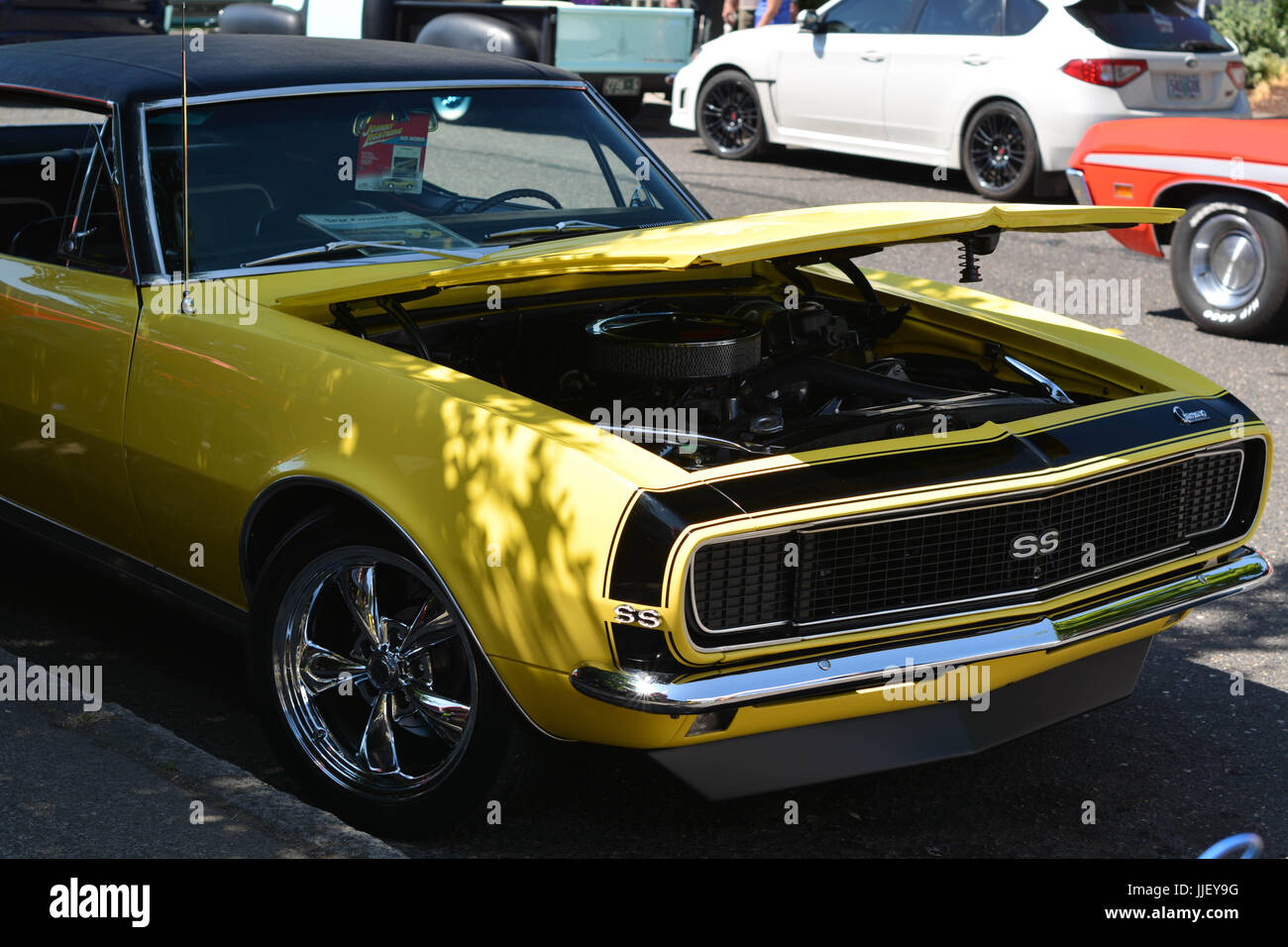 Nice sports car hi-res stock photography and images - Alamy