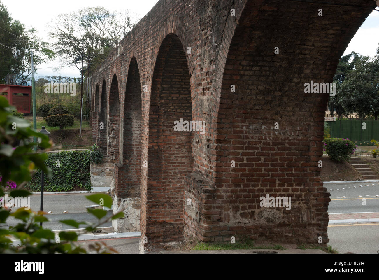 Aqueduct of the city of guatemala begin its construction in 1776 ...