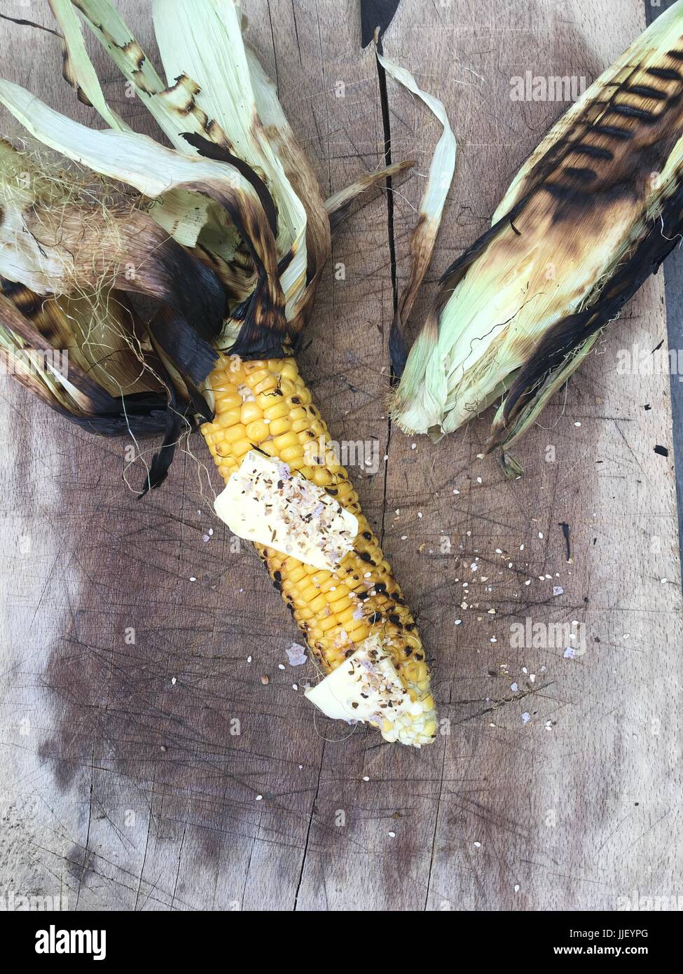 Grilled corn on the cob with sweetcorn Stock Photo - Alamy