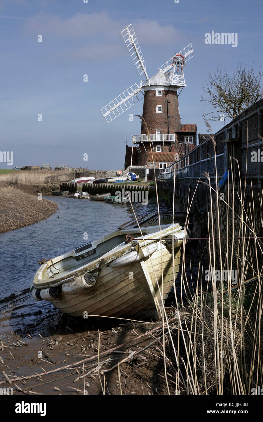 cley mill cley north norfolk england Stock Photo - Alamy