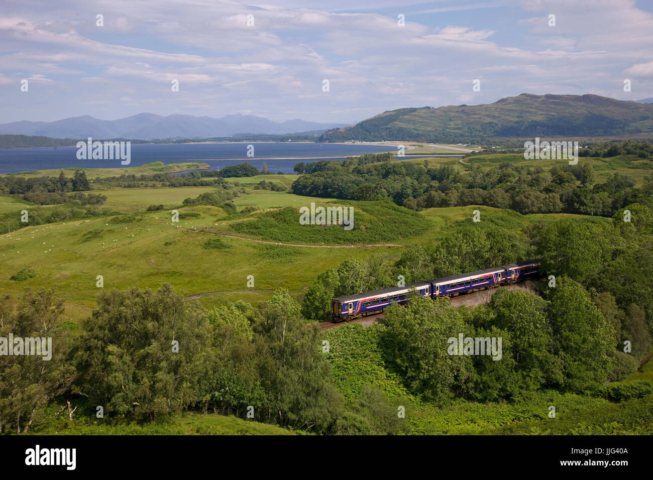 156 Scotrail Sprinter unit passing Saulmore with a dramatic backdrop ...