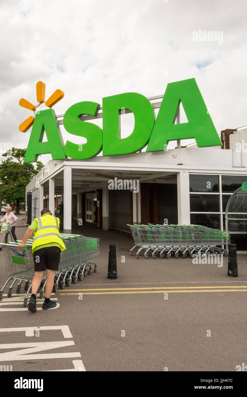 Asda logo hi-res stock photography and images - Alamy