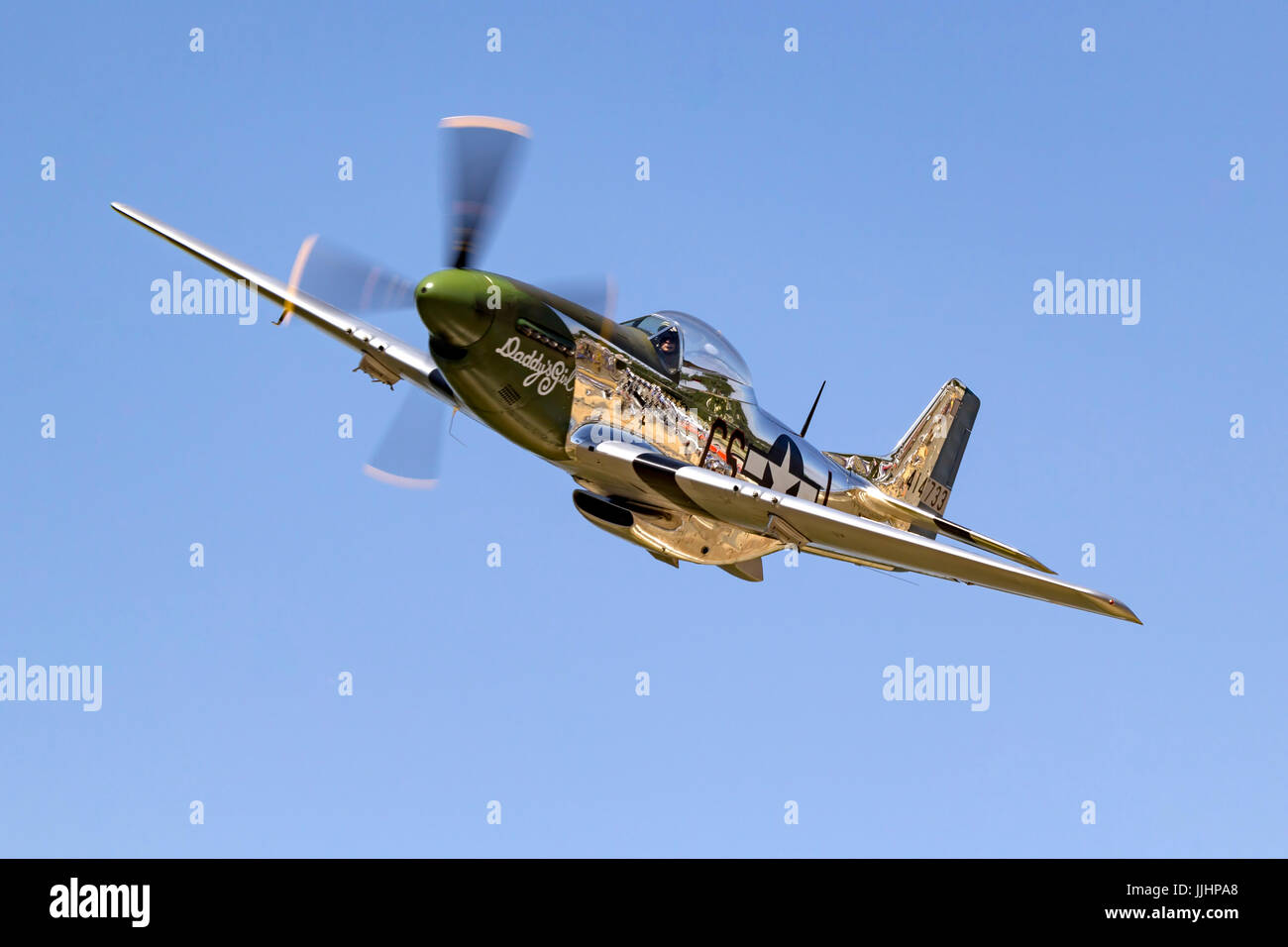 P 51 mustang daddys girl in flight hi-res stock photography and images ...