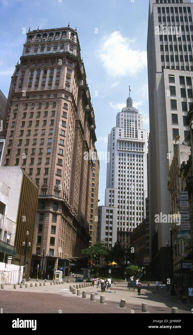 Banespa; edifício Martineli; São Paulo; Brazil; 1995 Stock Photo - Alamy