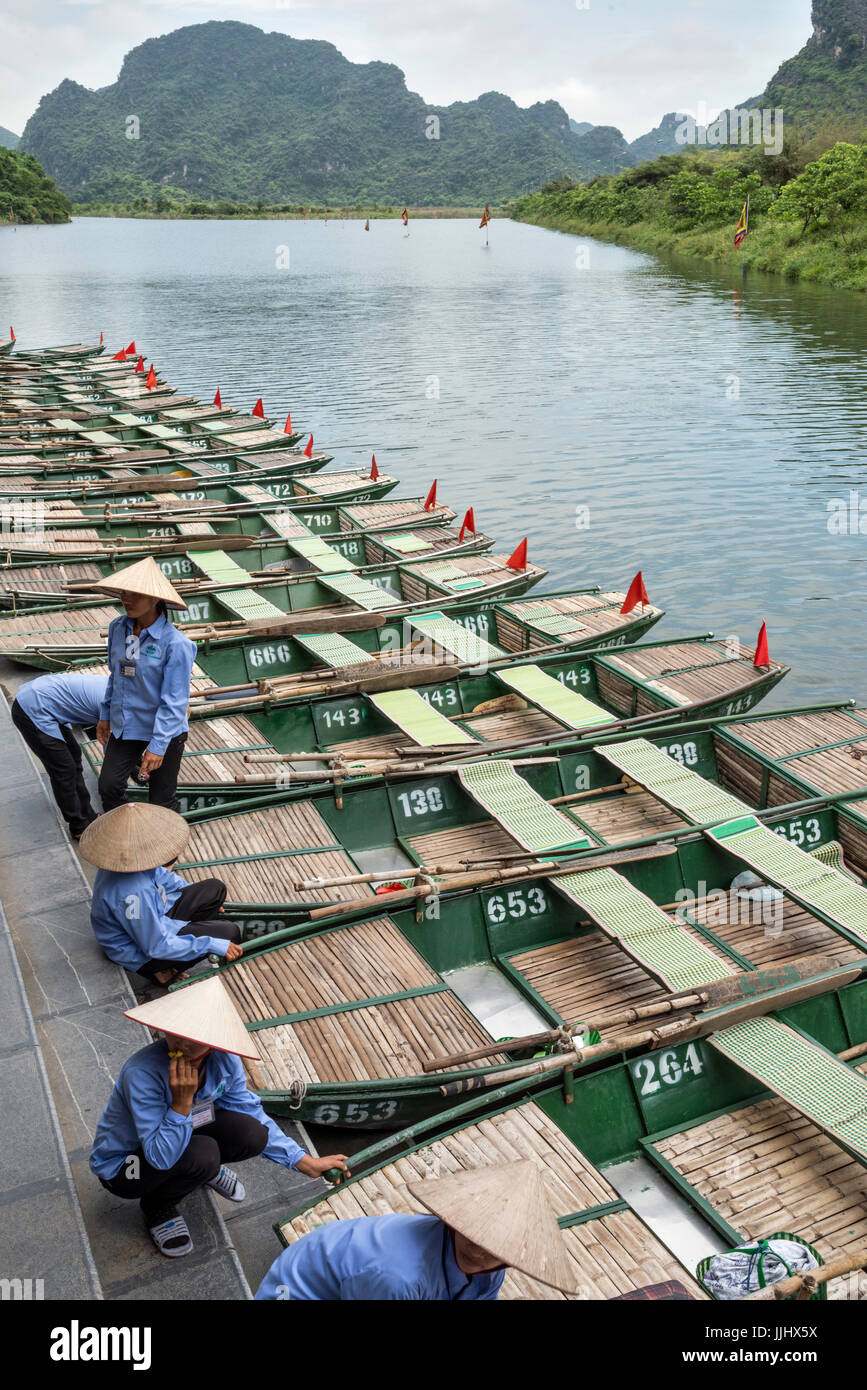 Boats waiting for tourists at Nin Binh, Hanoi Vietnam Stock Photo - Alamy