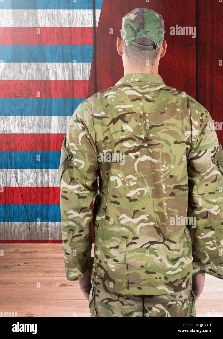 Back of soldier hi-res stock photography and images - Alamy