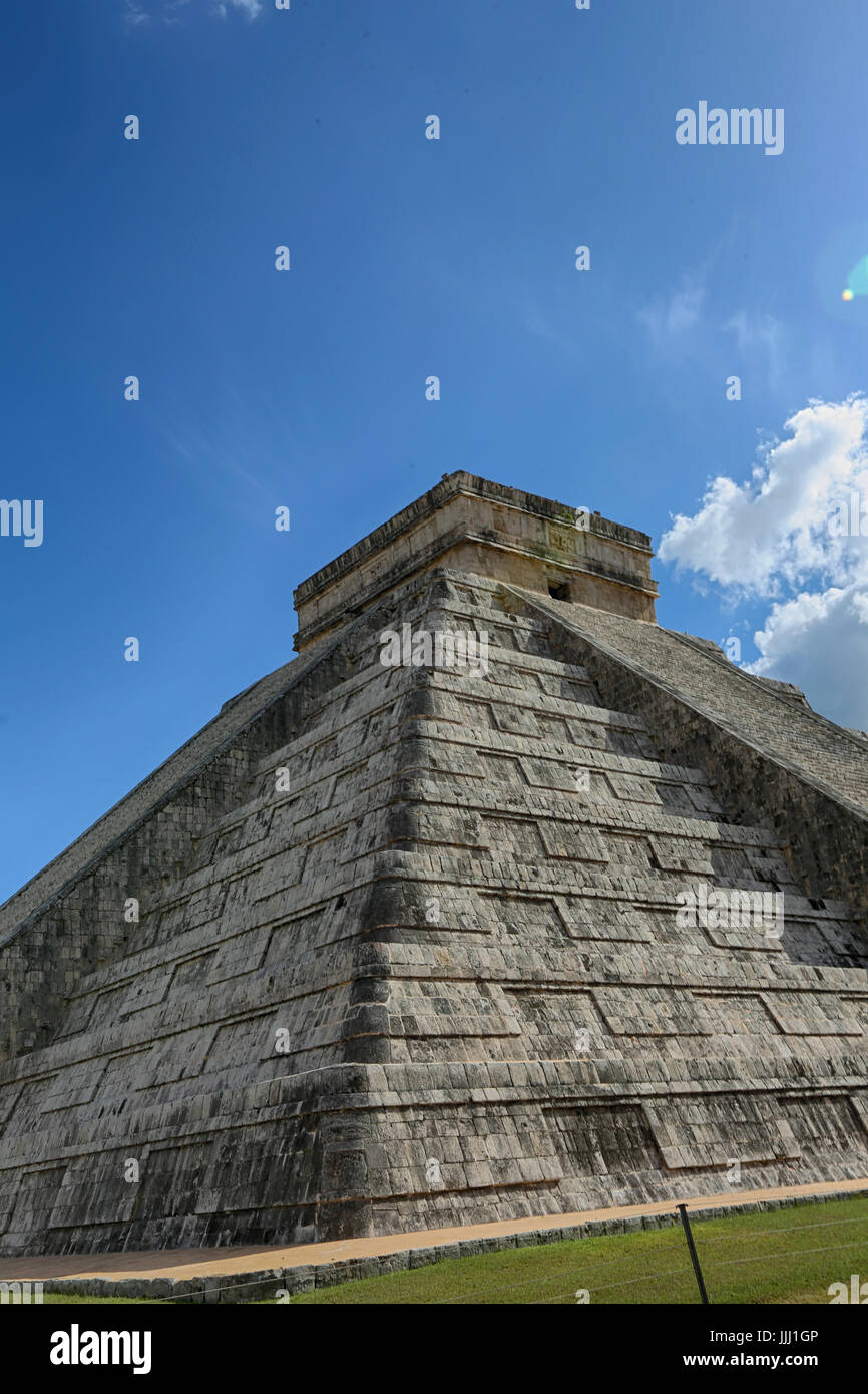 Great Ball Court and Temple of the Bearded Man, Chichen Itza, Mexico ...