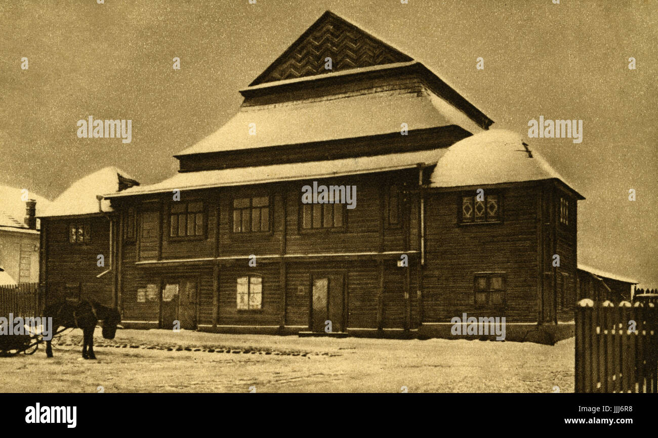 Grodno Synagogue exterior in the snow. Stara Synagogue. Postcard source ...