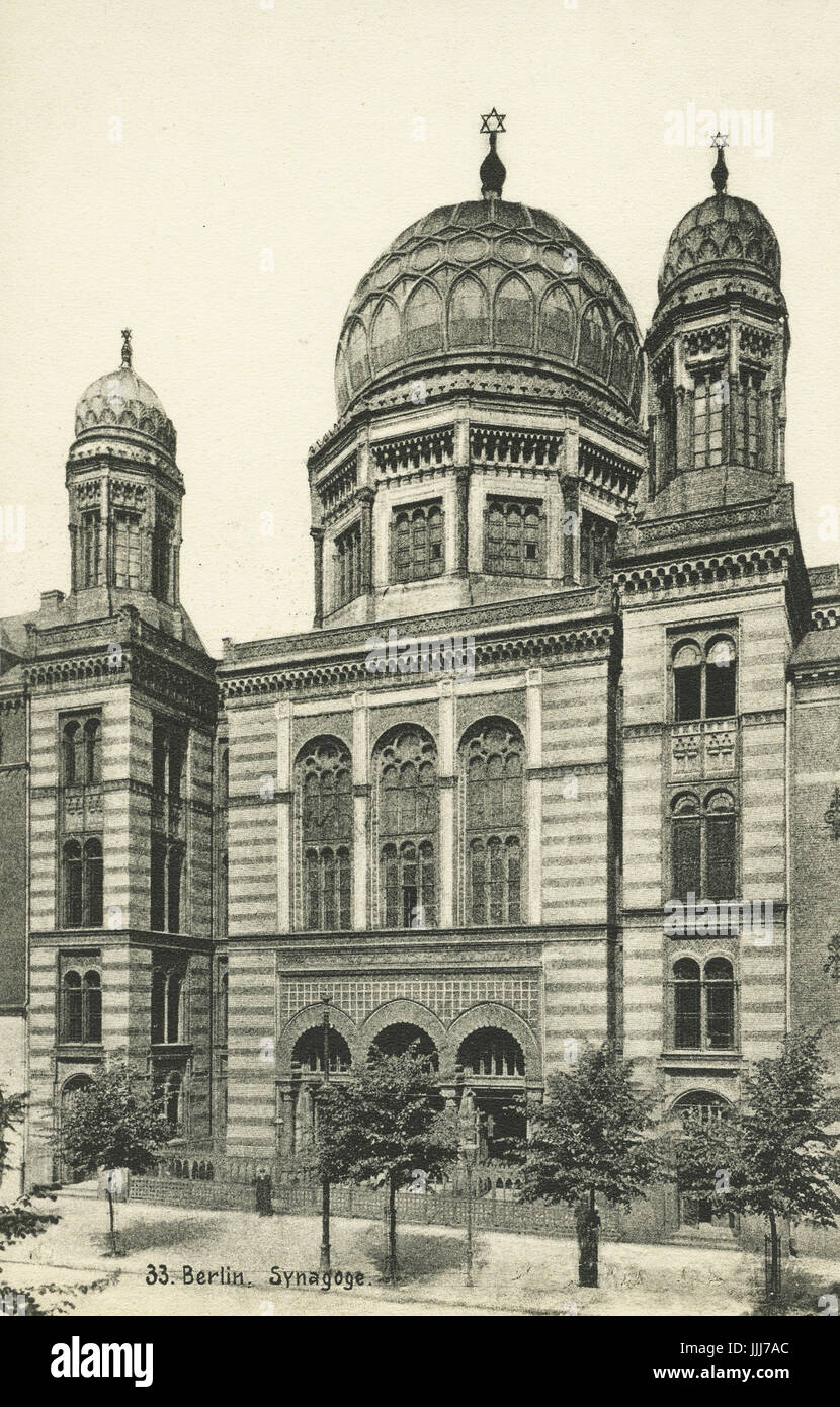Orianenberg Synagogue, Berlin. Caption: '33. Berlin. Synagoge'. German ...
