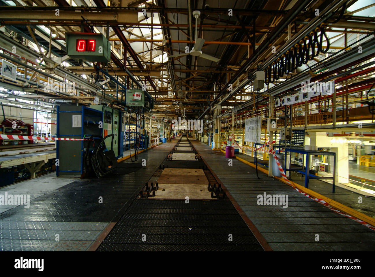 Abandoned factory birmingham hi-res stock photography and images - Alamy
