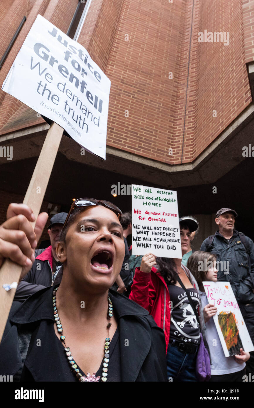 London, UK. 19th July, 2017. Grenfell Tower protest. Hundreds of angry ...