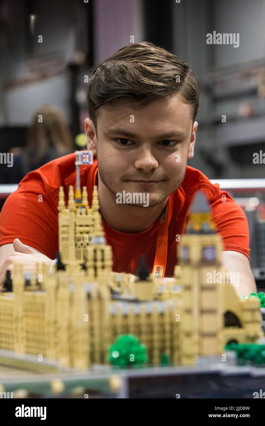 Lego brick creations hi-res stock photography and images - Alamy