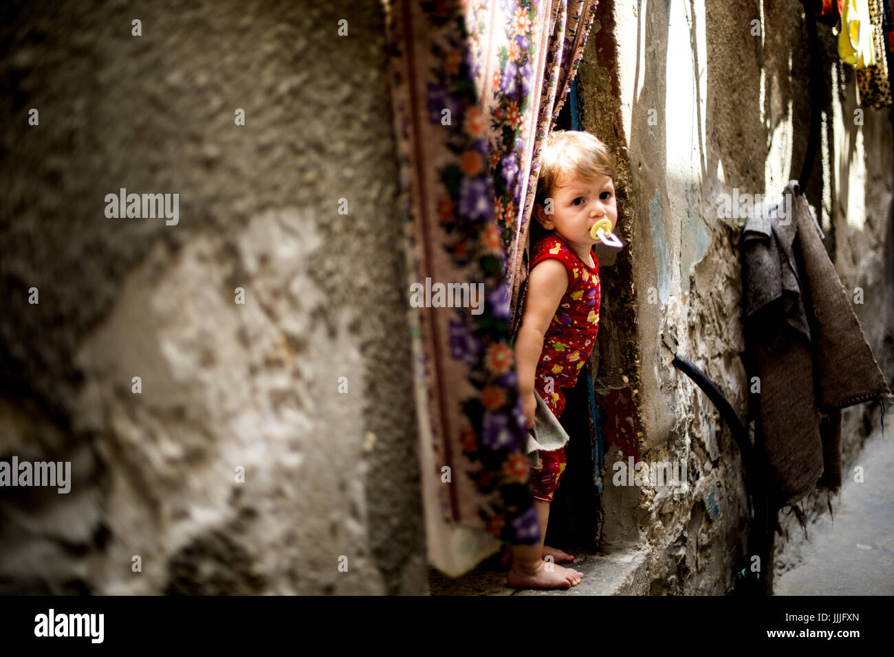 Gaza City, The Gaza Strip, Palestine. 20th July, 2017. A Palestinian ...