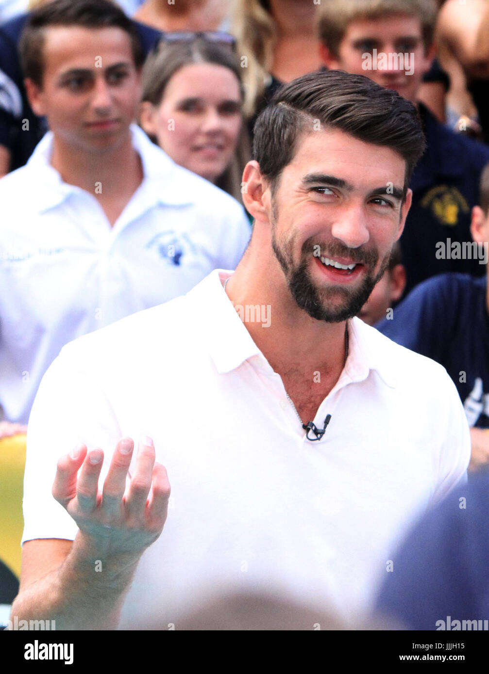 Discovery channels shark week hi-res stock photography and images - Alamy