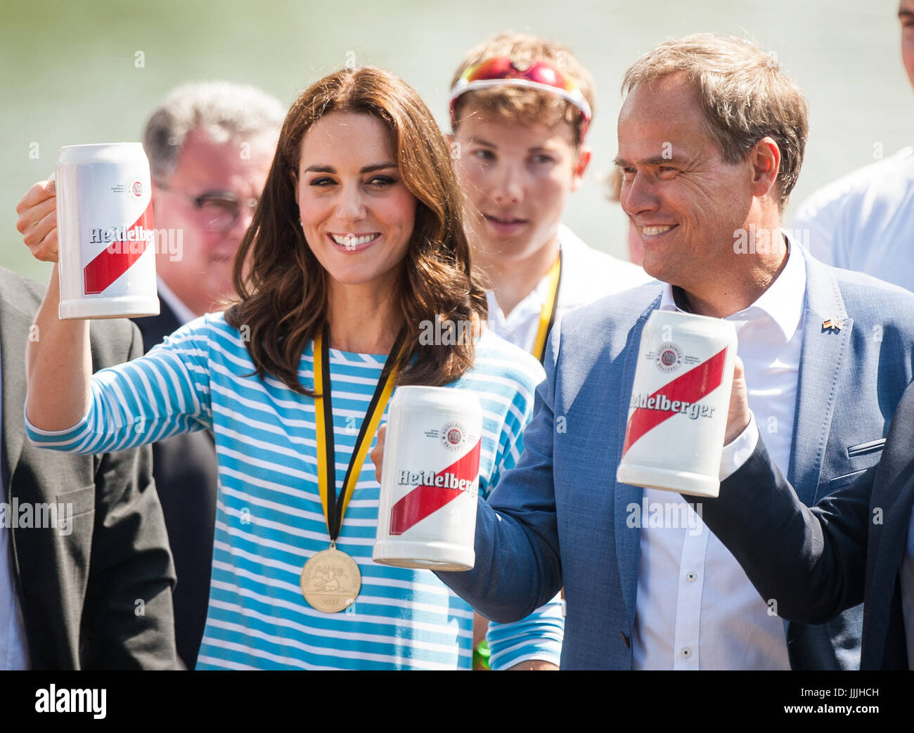 Prince william and kate mug hi-res stock photography and images - Alamy