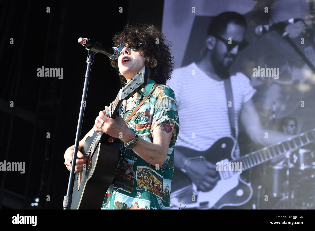 Alias laura pergolizzi hi-res stock photography and images - Alamy