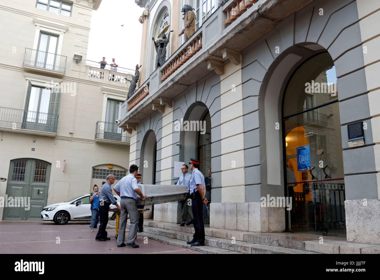 Exhumation of Salvador Dalí corpse at the Salvador Dali Theater Museum ...