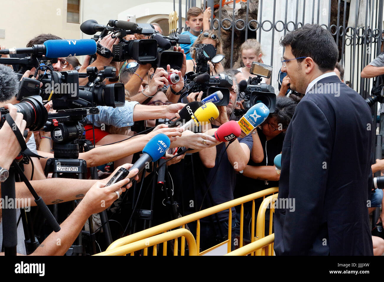 Exhumation of Salvador Dalí corpse at the Salvador Dali Theater Museum ...
