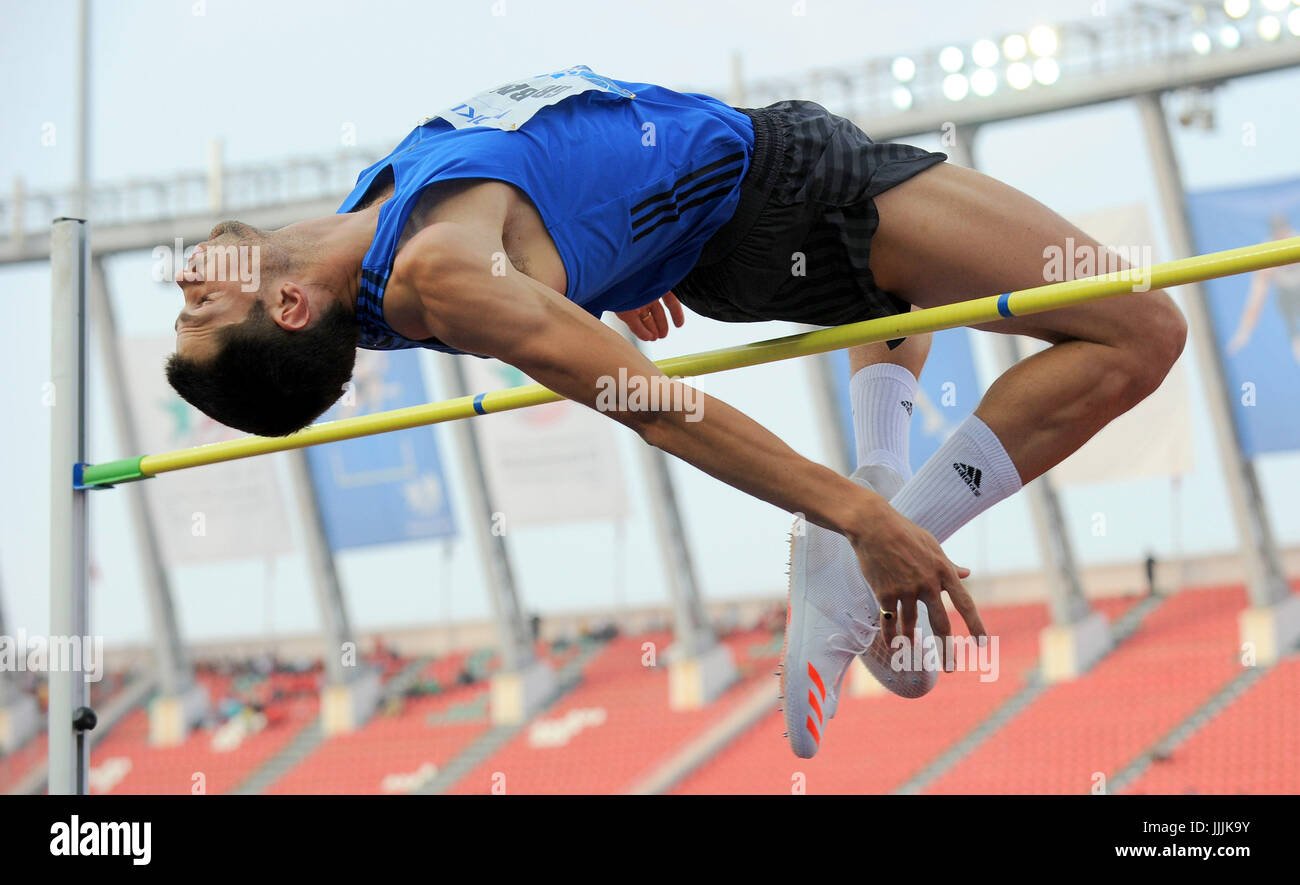 Robbie Grabarz (GBR) ties for second in the high jump at 7-5¼ (2.27m ...