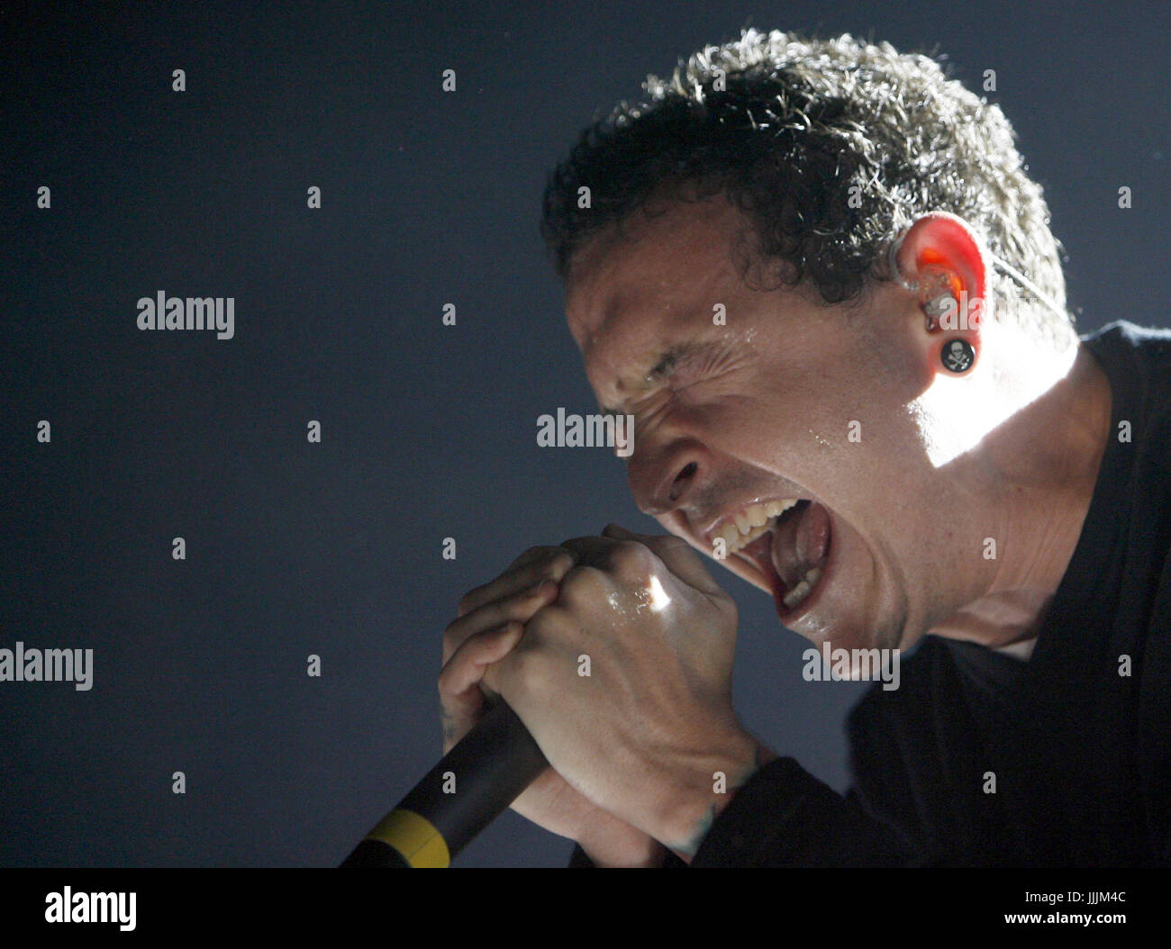 Hamburg, Germany. 27th May, 2007. Chester Bennington, shouter of US ...