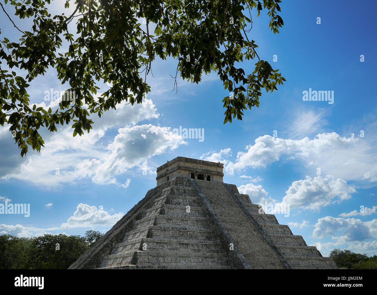 Great Ball Court and Temple of the Bearded Man, Chichen Itza, Mexico ...