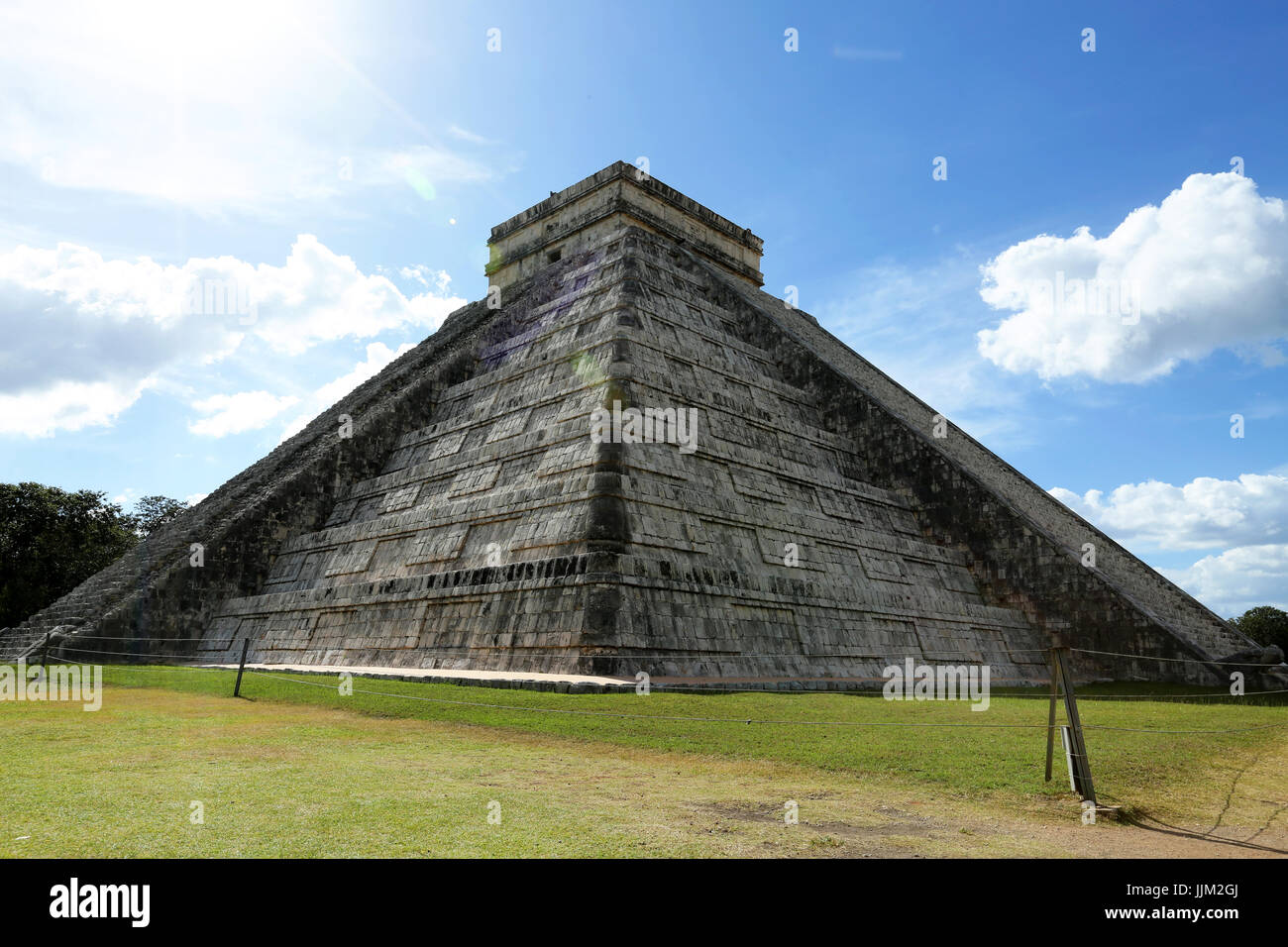 Great Ball Court and Temple of the Bearded Man, Chichen Itza, Mexico ...
