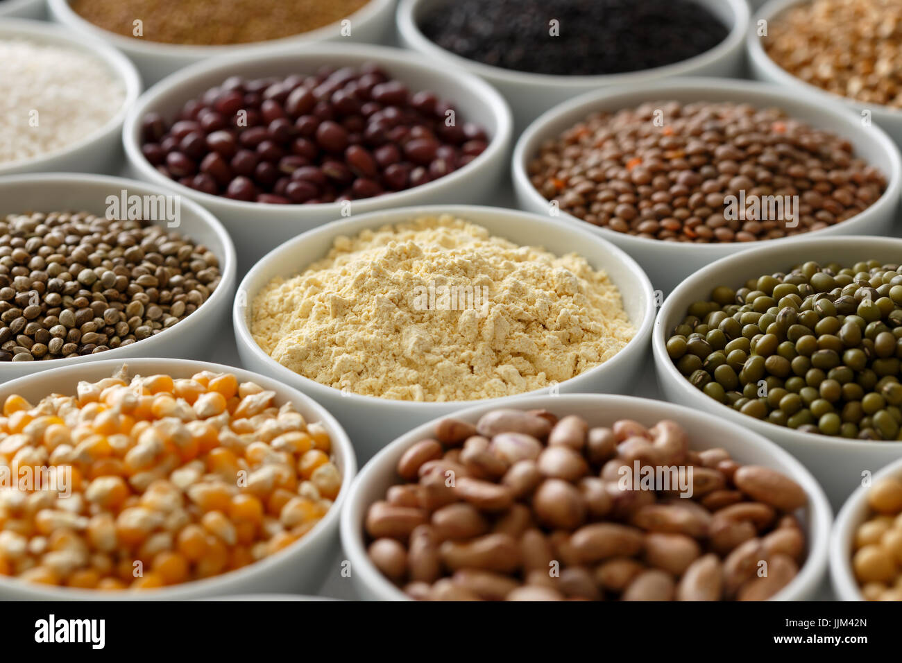 Grains and pulses hi-res stock photography and images - Alamy