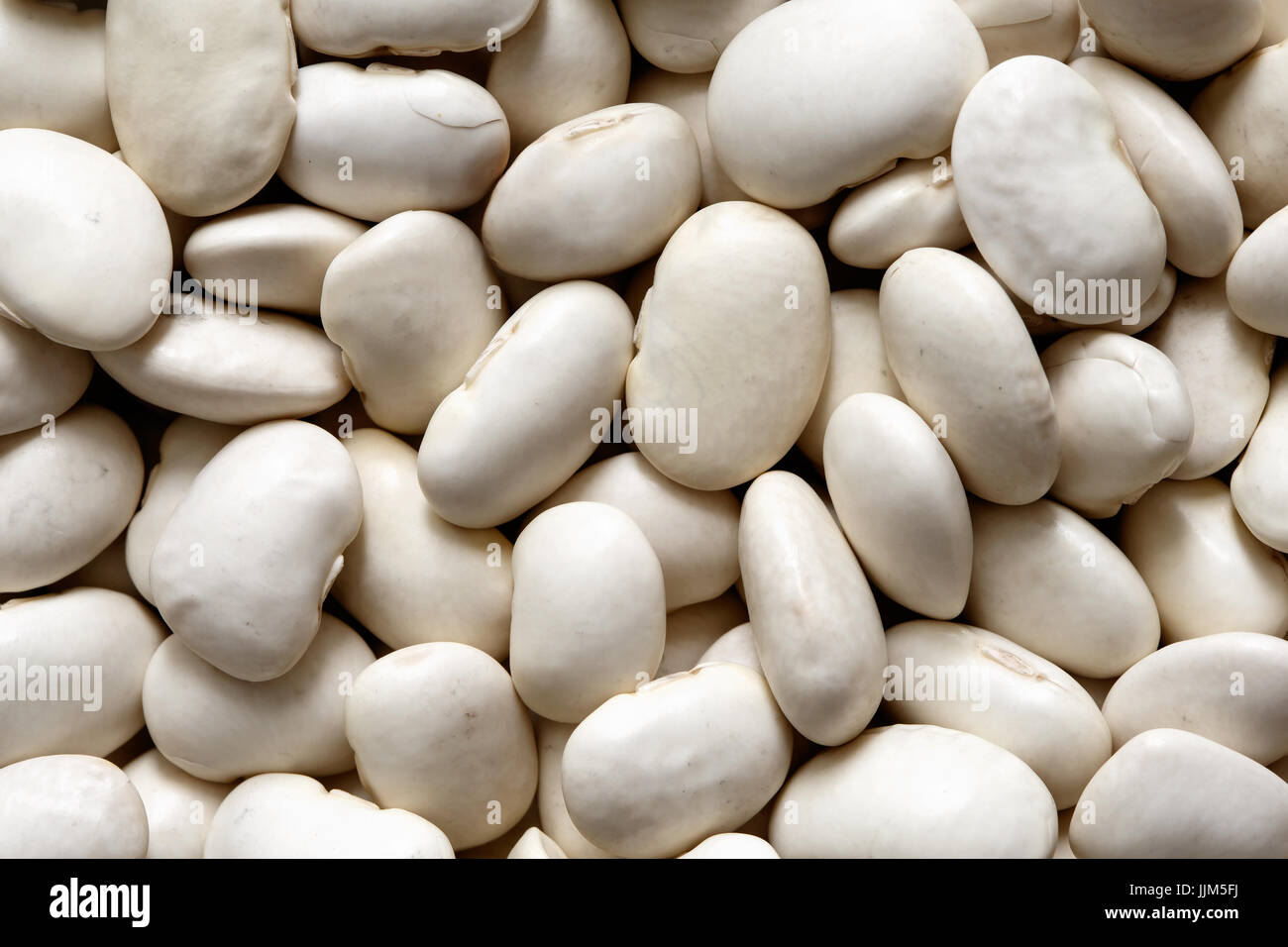 Background of dry butter beans isolated on white Stock Photo - Alamy