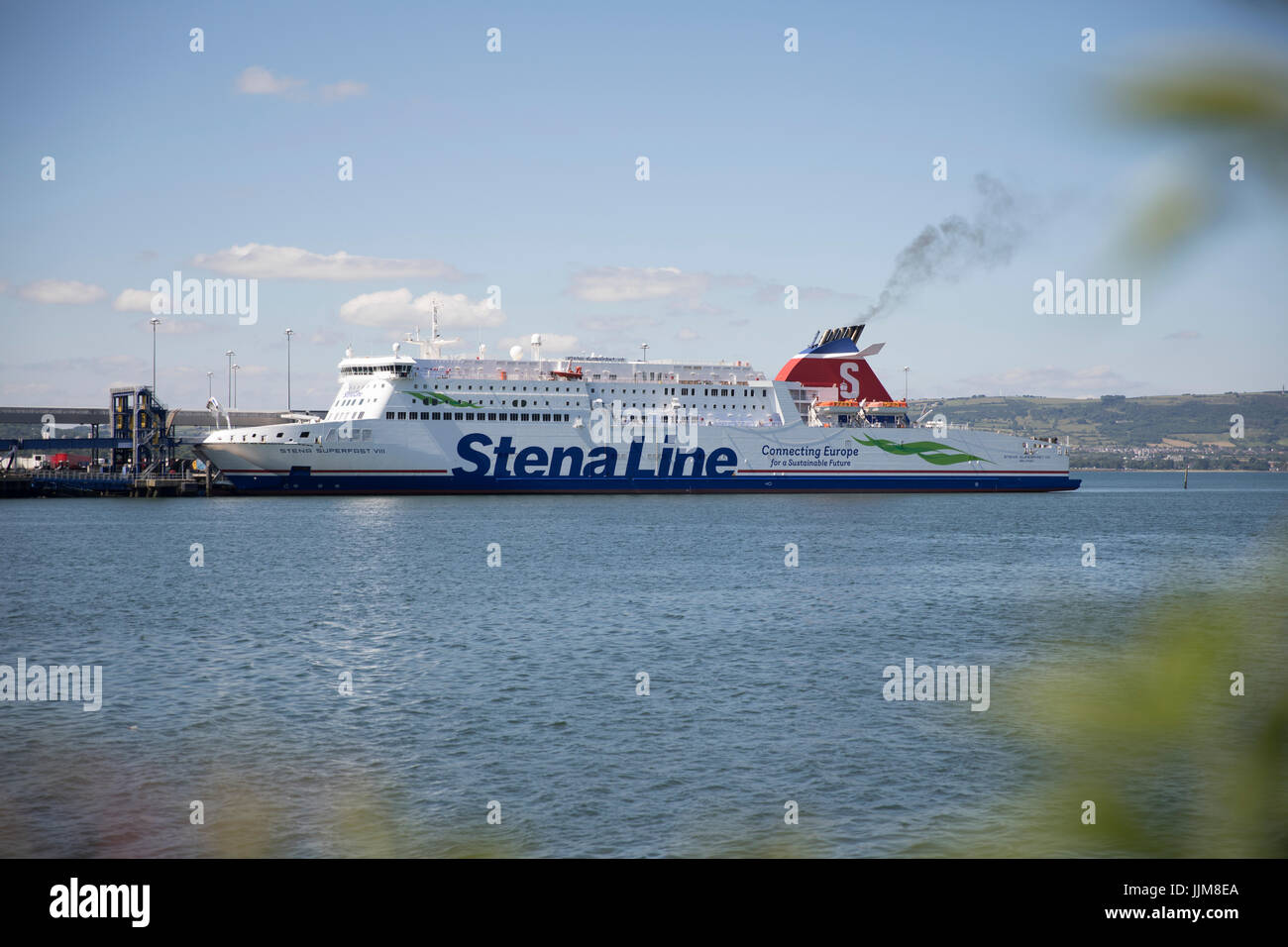 Stena Line Ferry picking up passengers in Belfast, Stenaline Superfast ...