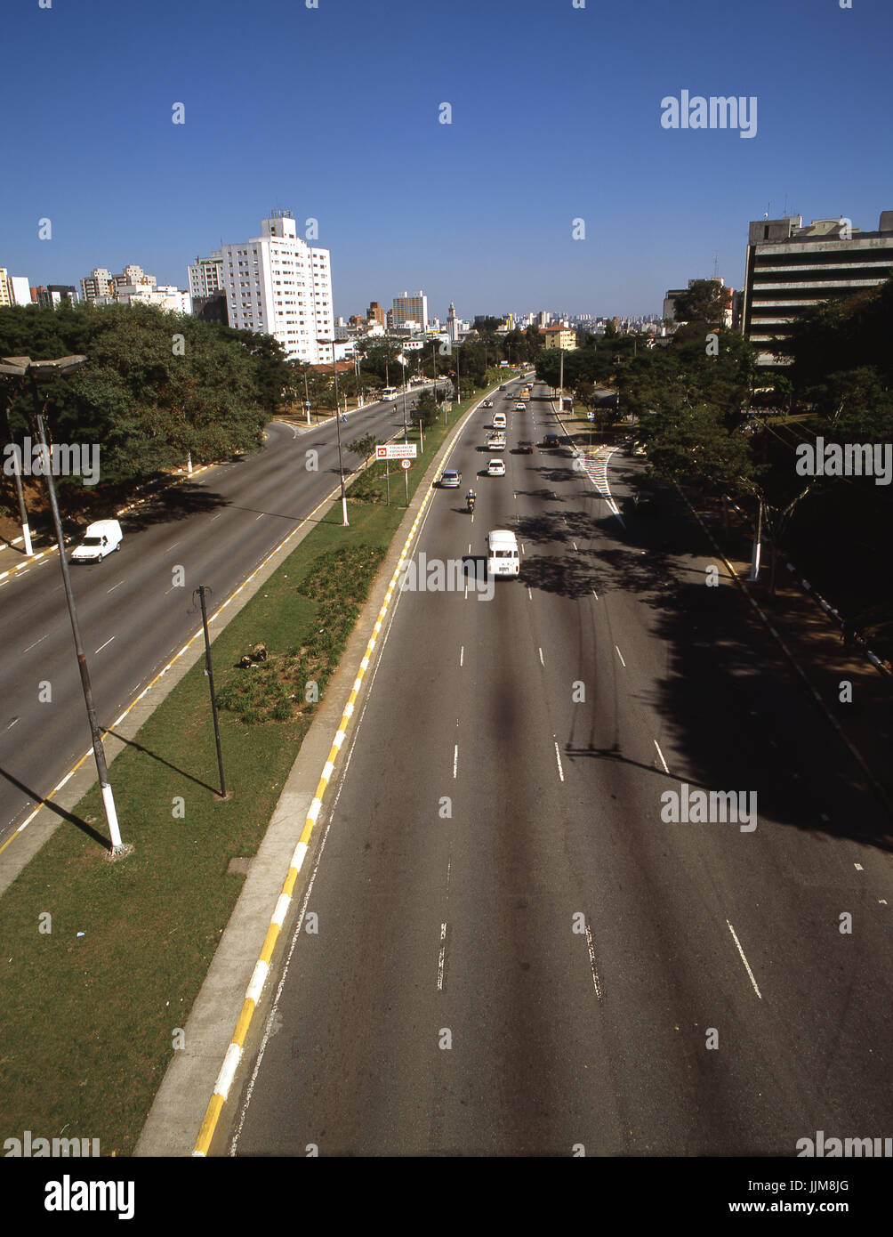 Sumare avenue hi-res stock photography and images - Alamy