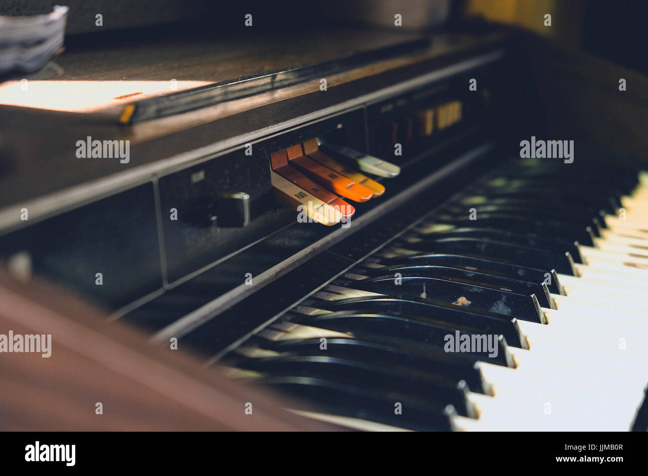 Antique reed organ Stock Photo - Alamy
