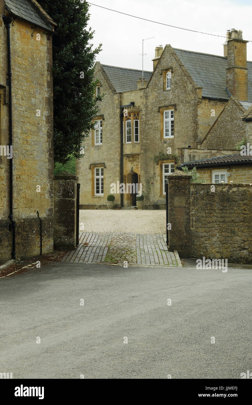Crewkerne architecture hi-res stock photography and images - Alamy