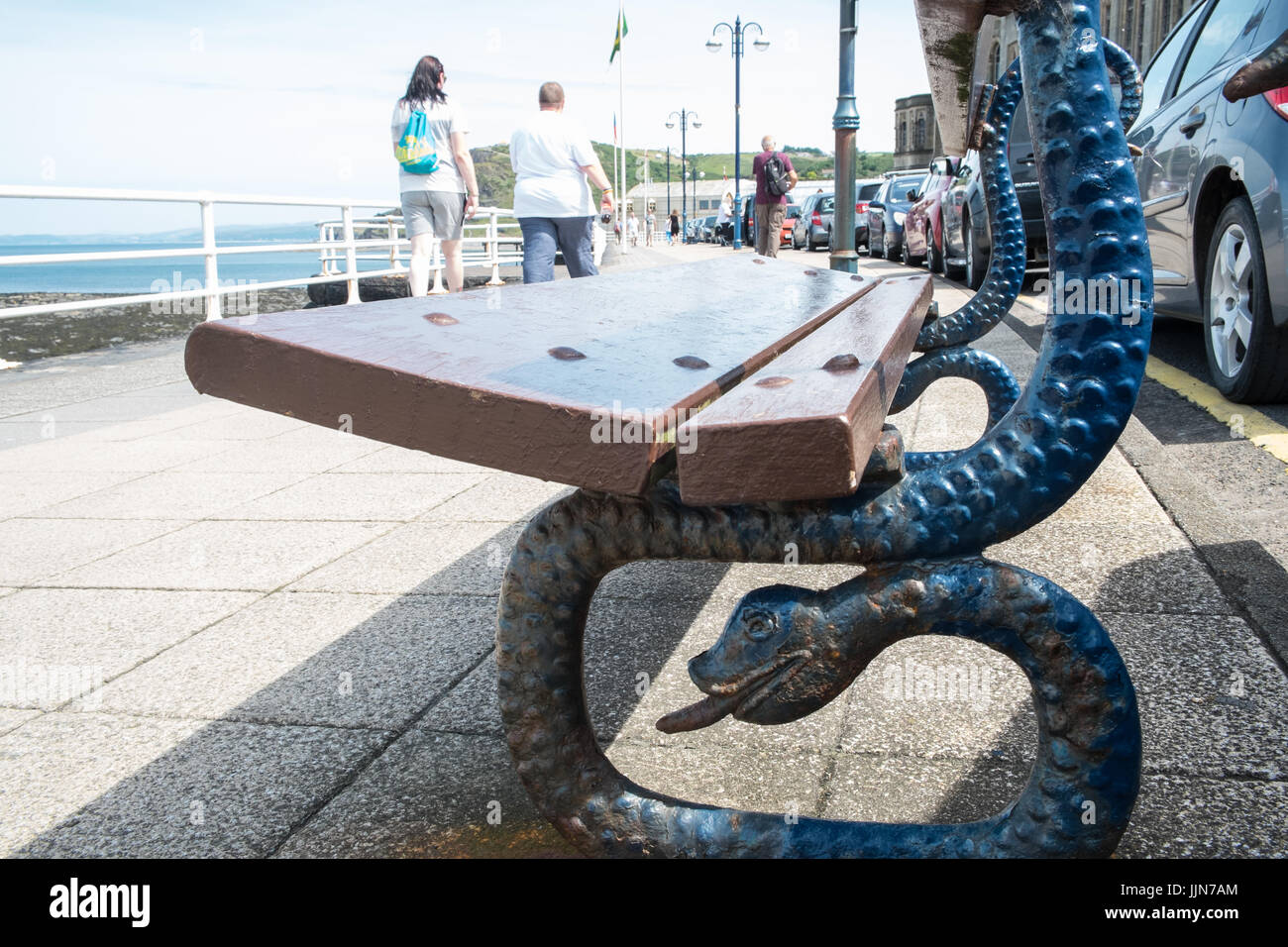 Serpent design hi-res stock photography and images - Alamy
