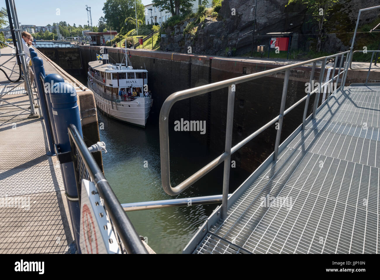 The steam boat Diana locks at the locks in Trollhättan, Västergötland ...