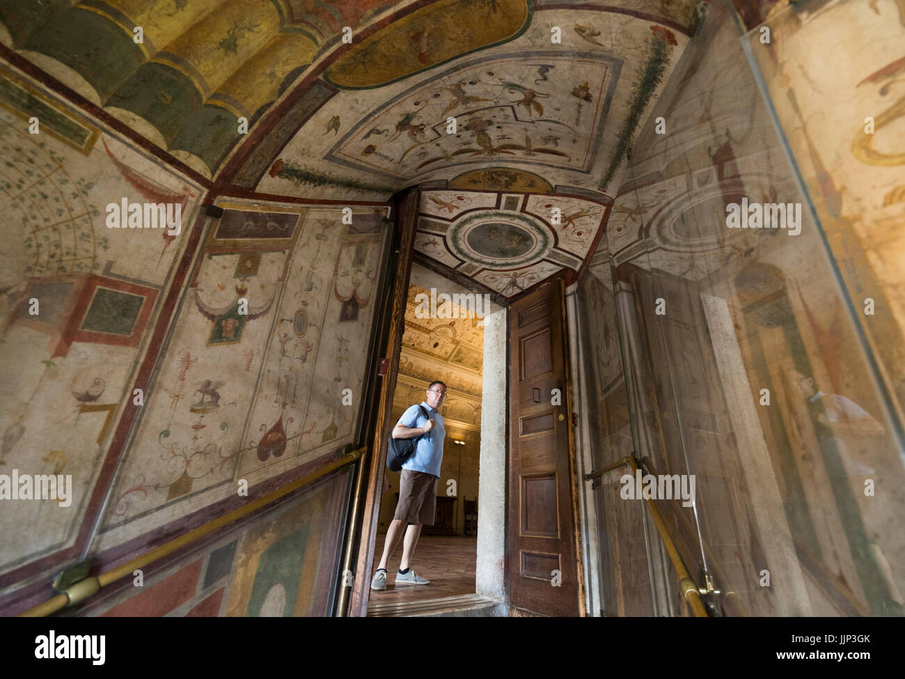 Italian baroque castle interior hi-res stock photography and images - Alamy