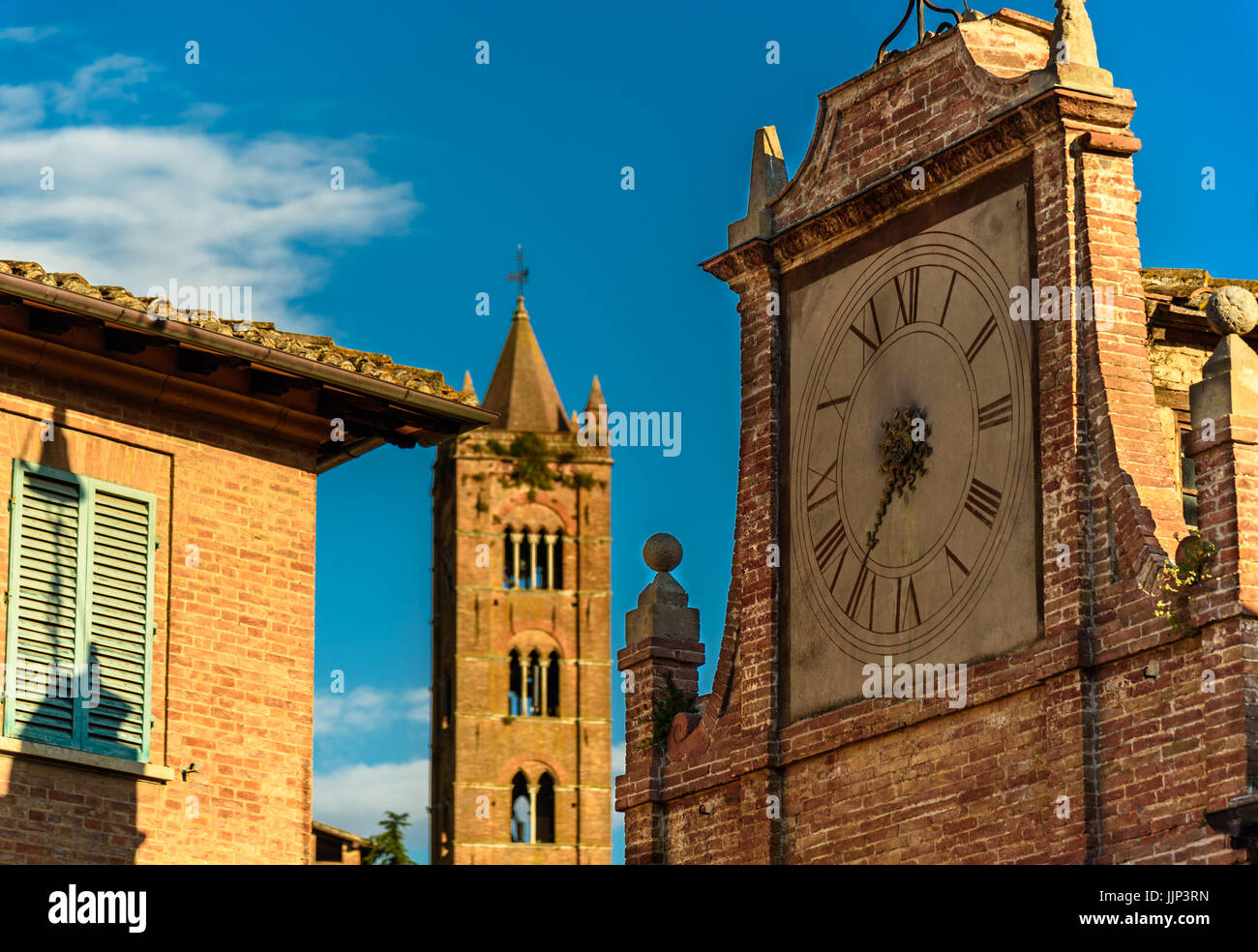 Tuscan romanesque style hi-res stock photography and images - Alamy