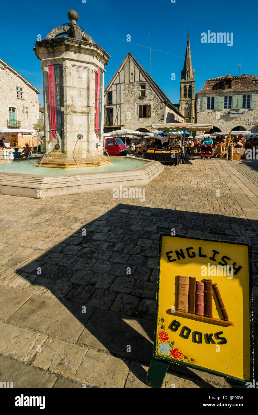 Market day in eymet bastide hi-res stock photography and images - Alamy