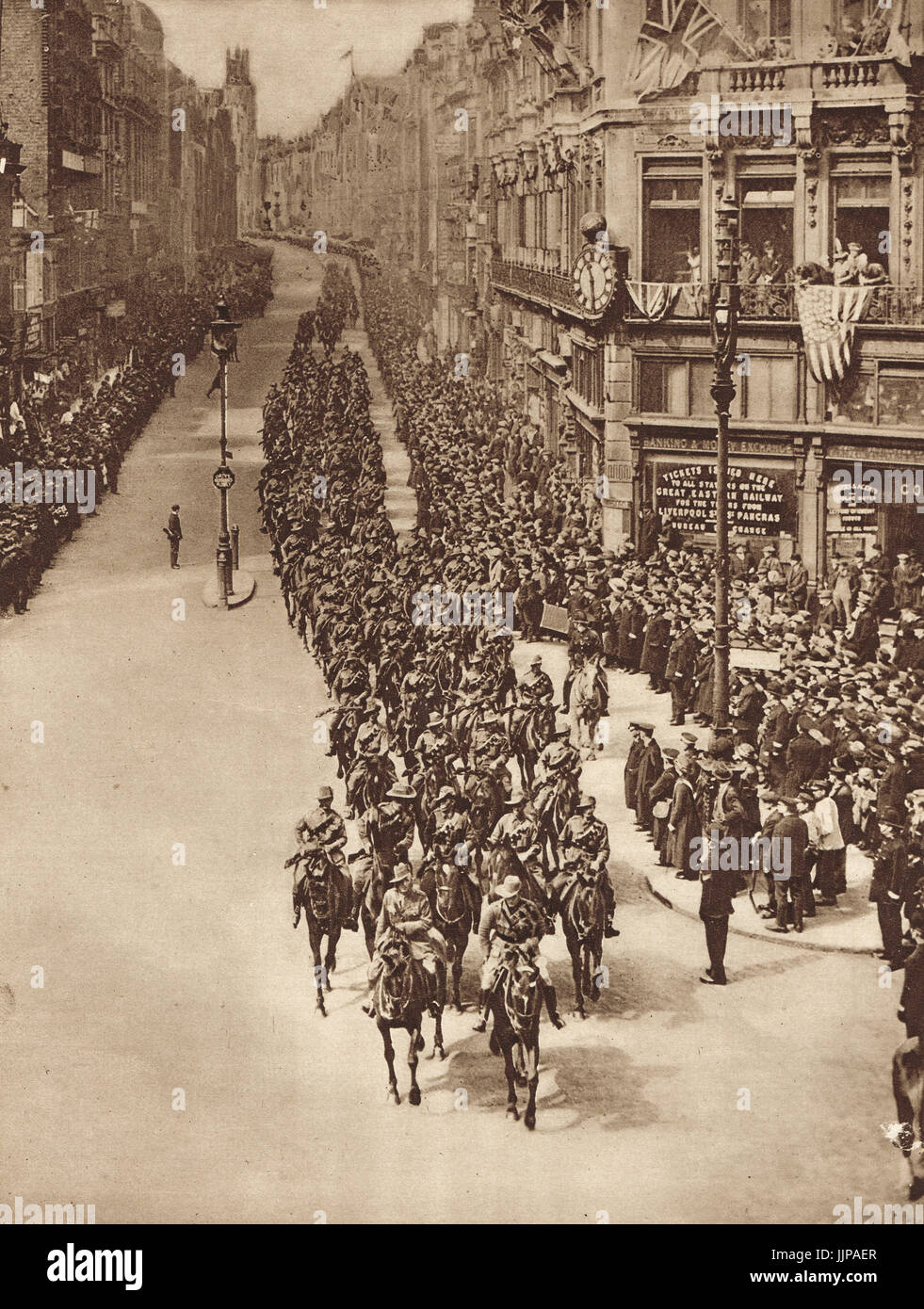 Australian cavalry, marching down Fleet Street, Anzac Day, London, 25 ...