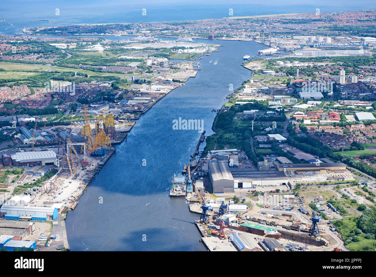 The River Tyne, Jarrow, Newcastle Upon Tyne, North East England Stock ...