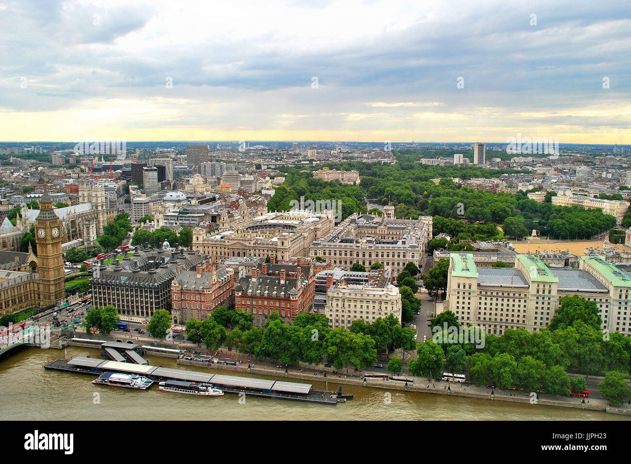 Birds eye view london hi-res stock photography and images - Alamy