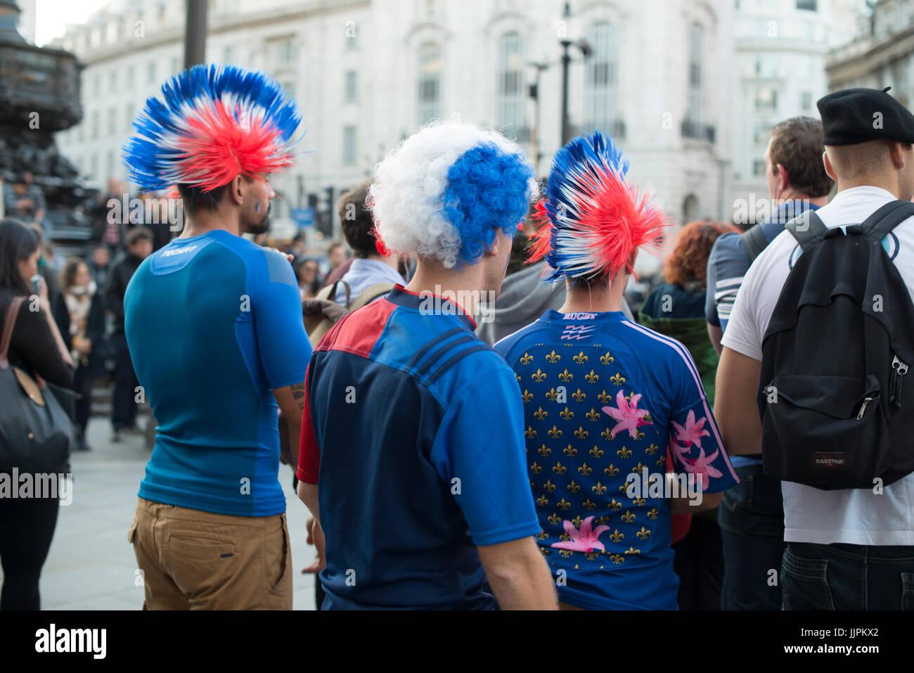French rugby supporters at Piccadilly Circus in London Stock Photo - Alamy