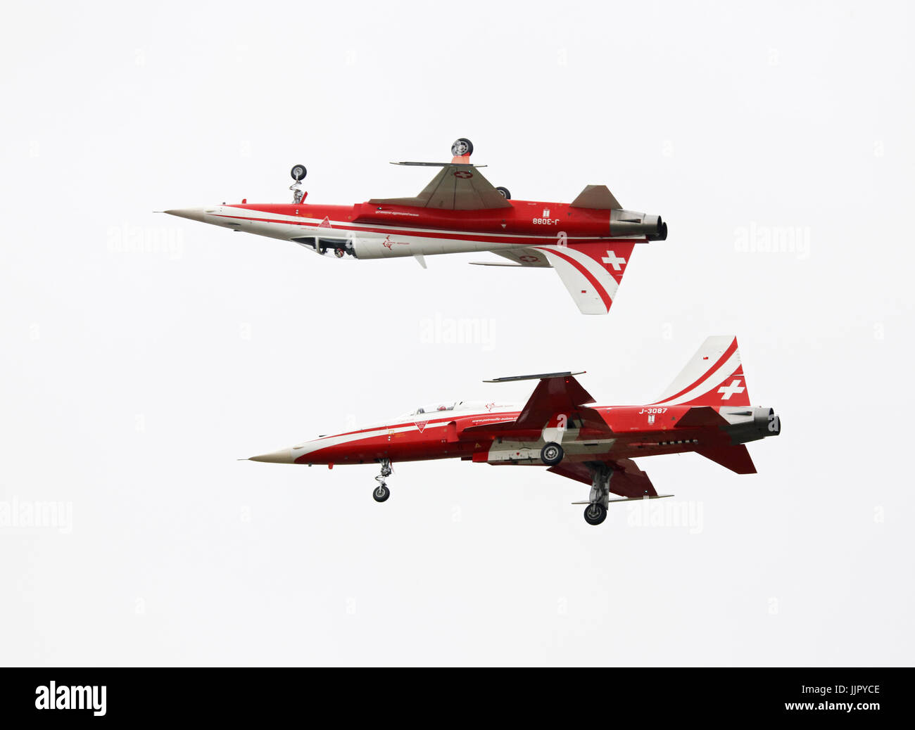 Usaf aerobatic team hi-res stock photography and images - Alamy