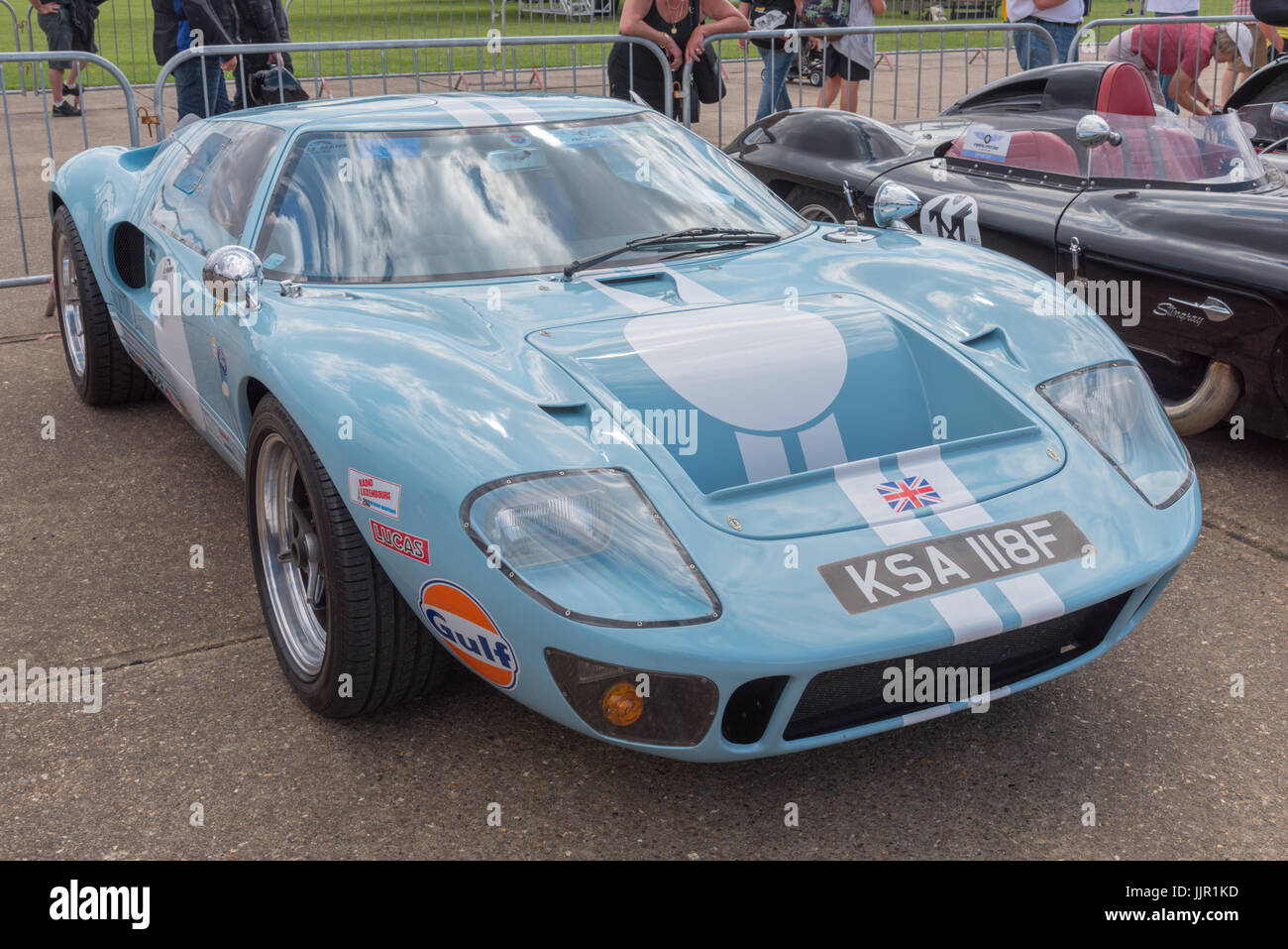 Blue ford gt40 hi-res stock photography and images - Alamy