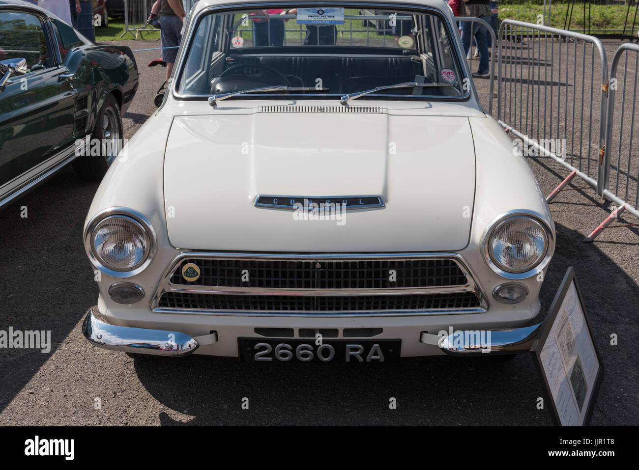 Cortina front end hi-res stock photography and images - Alamy