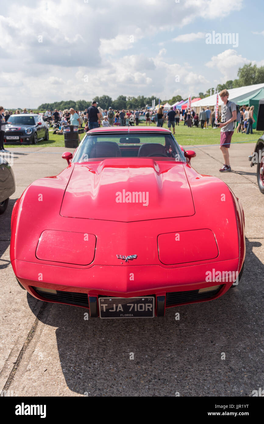 Red corvette front end hi-res stock photography and images - Alamy