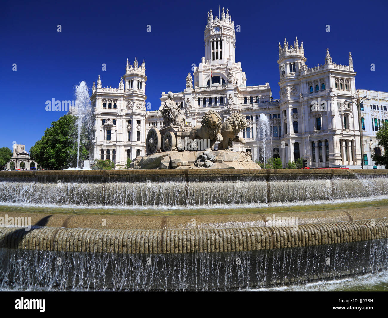 The Cybele Palace (City Hall), and the fountain in Madrid, Spain Stock ...