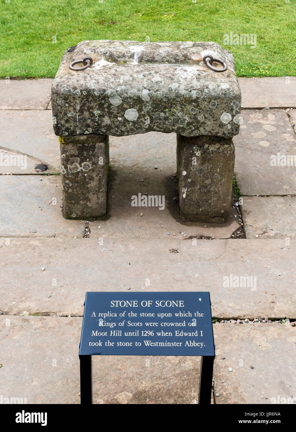 Coronation stone hi-res stock photography and images - Alamy