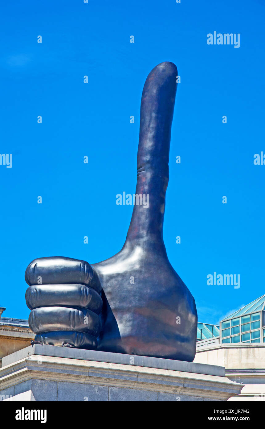 Really good statue hi-res stock photography and images - Alamy